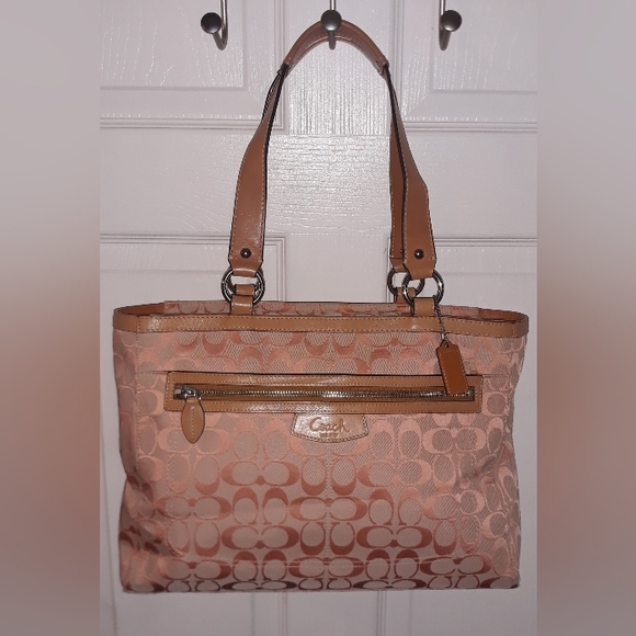 Coach | Bags | Light Pink Coach Optic Jacquard Signature Penelope Tote ...